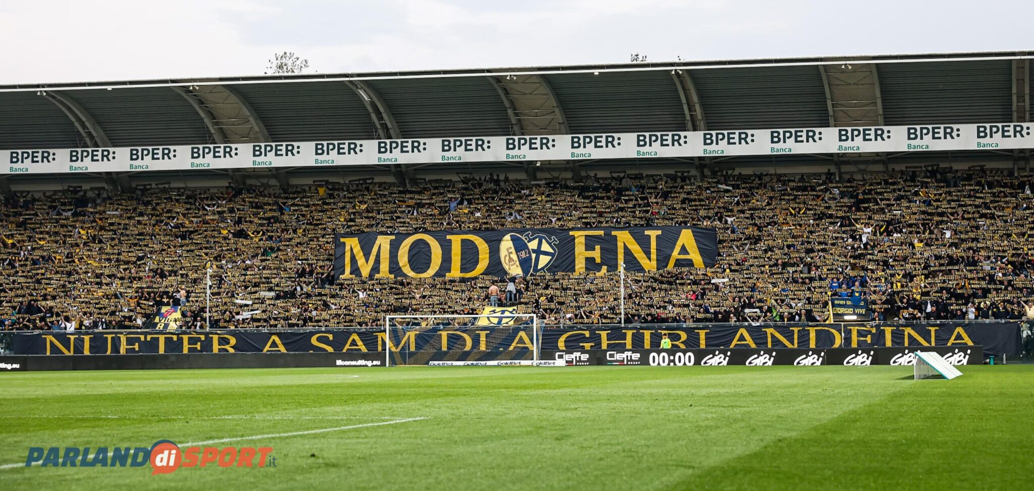Modena Fc - "Nueter a sam dla Ghirlandeina", la splendida coreografia ...